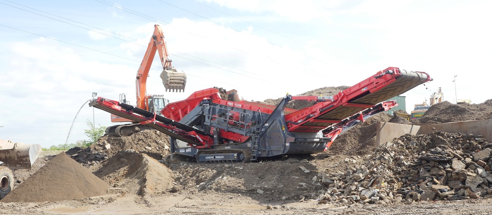 Sandvik screening technology boosts C&D waste recycling production